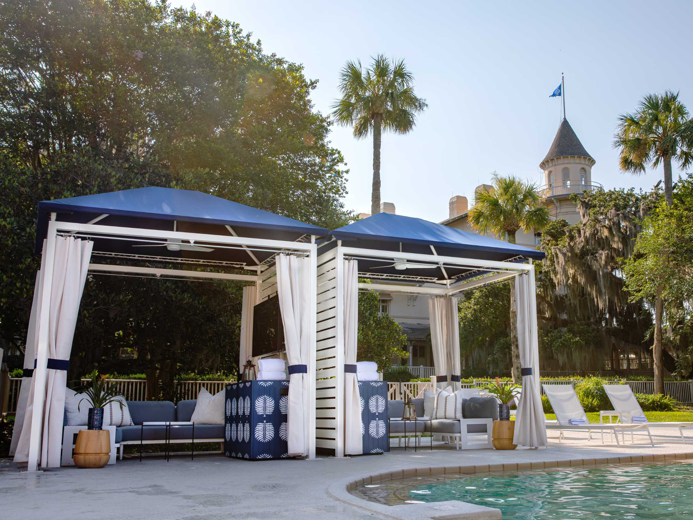 Jekyll Island Hotel Pool Cabana Rental | Jekyll Club Resort